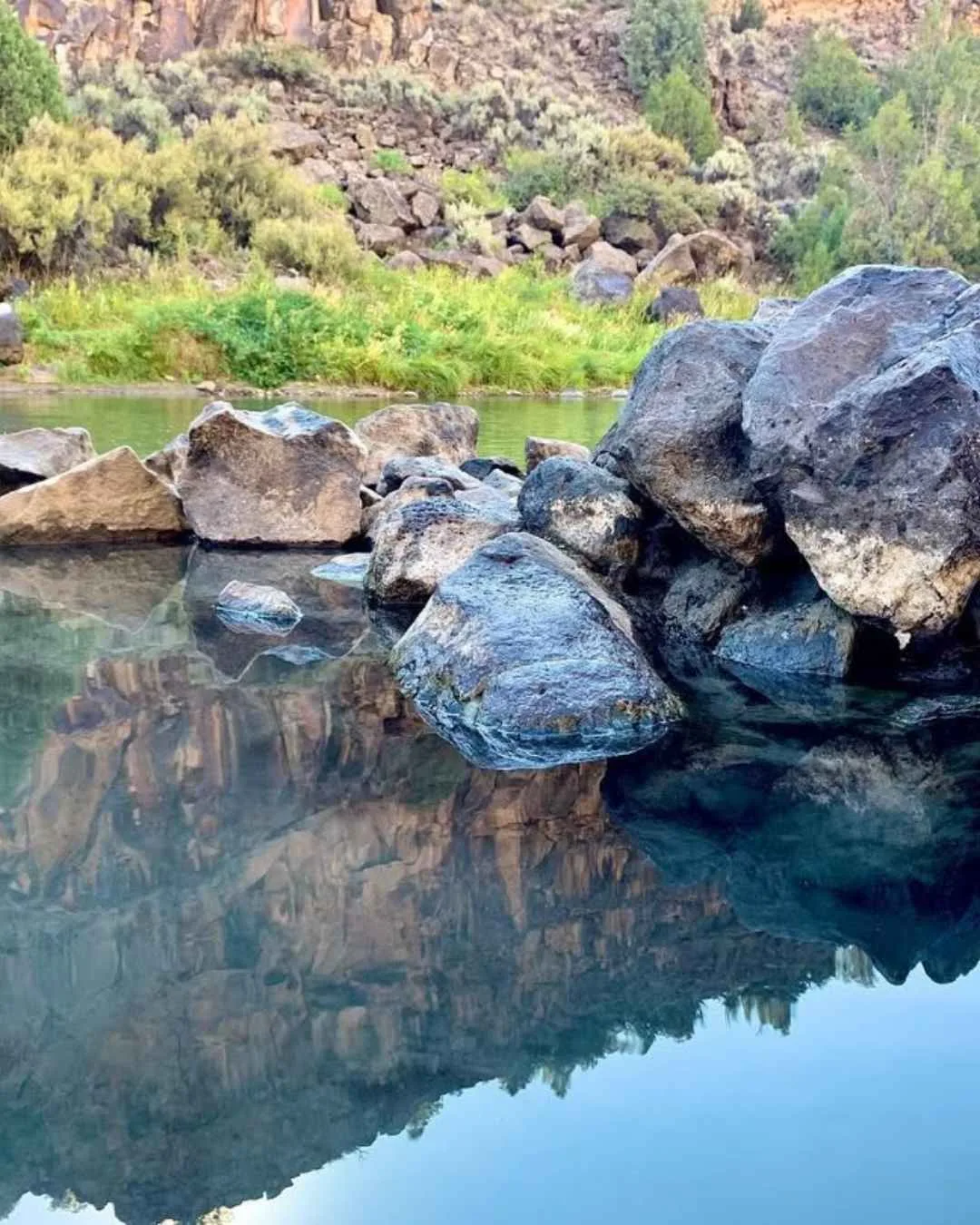 Black Rock Hot Springs 2026: Free Soaking in NM’s Gorge